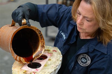 Oscar Statue Takes Shape In Photos From Wax To Gold