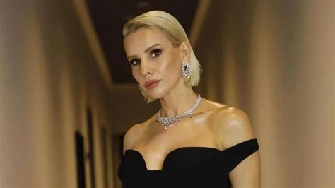 Esra Erol Kimdir Nereli Ve Kaç Yaşında Gündüz Kuşağının Değişmeyen