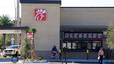 Chick Fil A Opens Drive Thru Only Restaurant In Jacksonville Fl