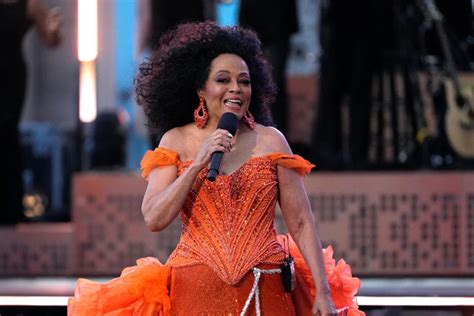 Diana Ross Will Headline Dick Clarks New Years Rockin Eve Lineup