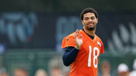 Bears News Dj Moores Spicy Caleb Williams Take Has Fans Thinking Beef