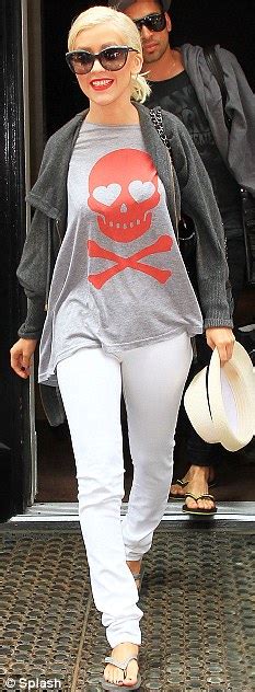 Christina Aguilera Im Attracted To Women Daily Mail Online