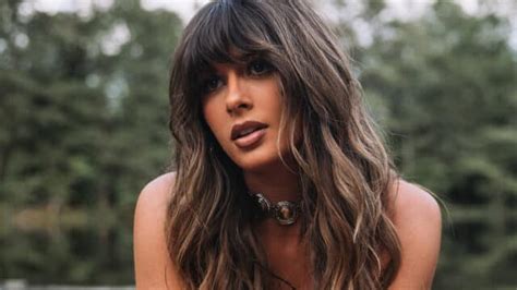 Is Ella Langleys New Video For Choosin Texas One Of The Most