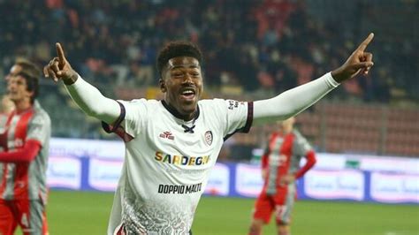 Italien Beinahe Ertrunken Serie A Profi Auf Intensivstation Top
