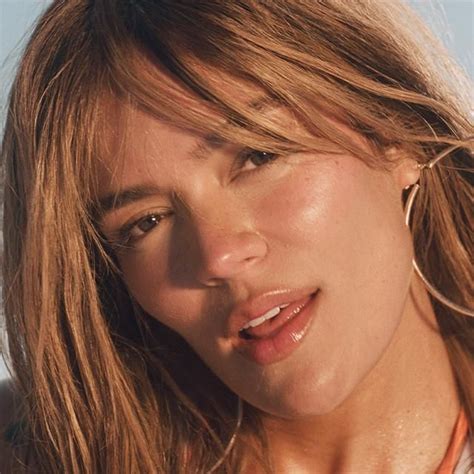 TROPICOQUETA KAROL G LETRAS