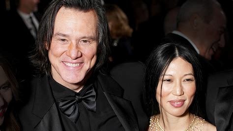 Inside Jim Carreys Private Romance With 32 Years Younger New Wife