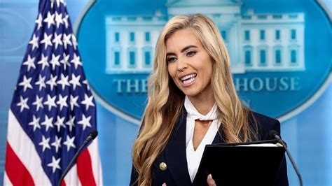 Katie Zacharia Hat Sich Trumps Neue Sprecherin Strafbar Gemacht
