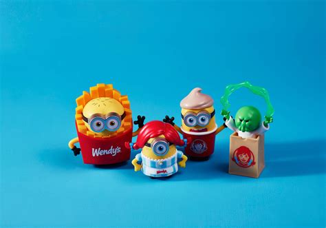 Minions And Monsters Invades Wendys With Toys Frostys And Blind Boxes