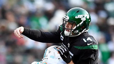How Brian Fleury Wont Fail Seahawks Qb Sam Darnold Yahoo Sports