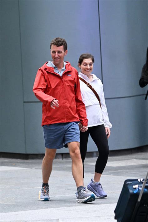 Lindsay Clancys Ex Patrick His New Wife Hold Hands As Murder Trial