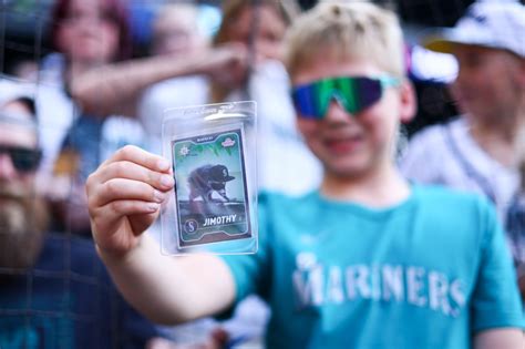 The Legend Of Jimothy Grows — This Time At A Mariners Game Aol