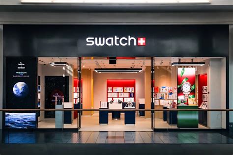 Somerset Swatch Store Closed After Large Crowd Gathers For Release Aol