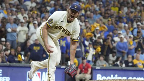 Padres Vs Brewers Score Highlights From Nlds Game 1