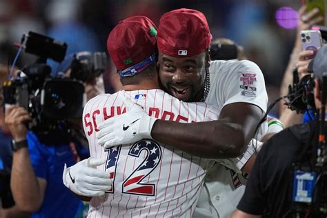 Jordan Walker Spoils Phillys Kyle Schwarber Party Rallies To Win Home