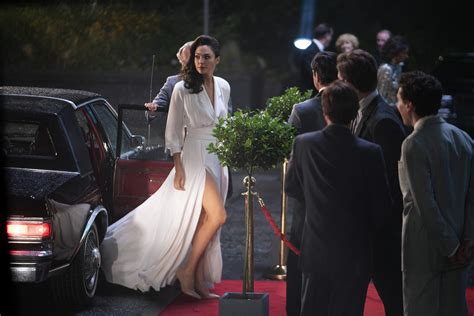 Wonder Woman Actors Gal Gadot And Lynda Carter Bond Over Refusing To