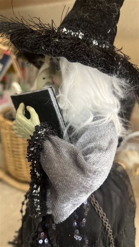 Halloween Griselda Witch Display Tabletop Or Tree Topper 15 Tall Ebay