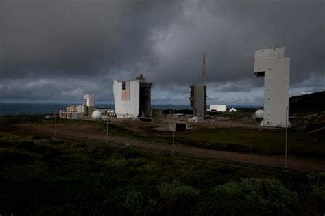 Vandenberg Space Force Base Security Holds Reporters At Gunpoint Los