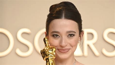 Mikey Madison Offered Full Makeover For The Social Reckoning Role Rova
