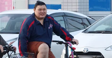 【独自】大の里 波瑠似の一般人女性と熱愛！恋人いない宣言の裏で育んだ「合鍵愛」 女性自身