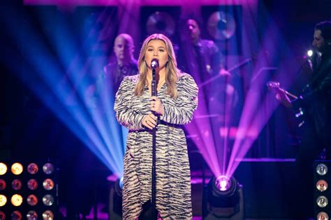 Kelly Clarkson Im Streit Mit Brooklyner Laden