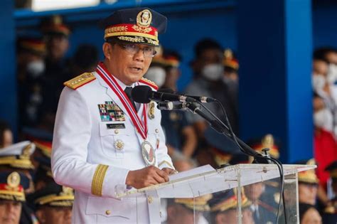 PNP chief Acorda, magpapatupad ng balasahan sa mga pulis na may kamag ...