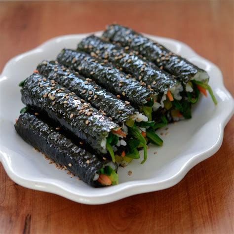 Mini Seaweed Rice Rolls Mayak Gimbap Or Kimbap
