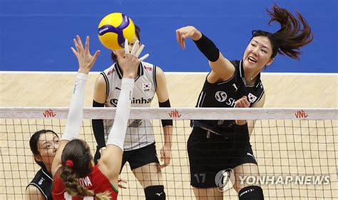 공격하는 정호영 연합뉴스