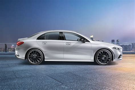 Mercedes Benz A Class Sedan A180 Progressive 2025 Price List Promotions And Specs Oto