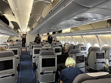 Interior Do Airbus A340 600 Lufthansa Premium Economy Review I One