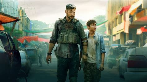 Extraction 2 Chris Hemsworth Shares New Images From The Set Of Netflix