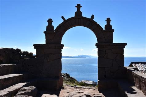 Premium Photo Indian Gate At Lake Titicaca