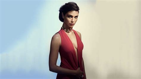 Morena Baccarin Wallpapers 62 Images Wallpapercat