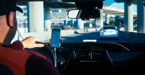 Us Man Takes Uber To Rob A Bank Makes Driver Wait Outside For A Ride