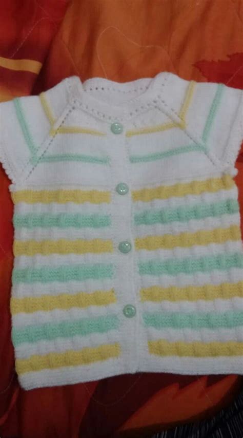 Yakadan başlama renkli bebek yeleği yapımı Örgü Dantel ve El işleri
