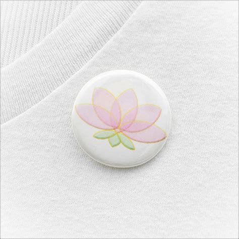 125 Lotus Flower Button