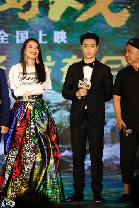 舒淇、黃渤、張藝興在北京出席電影《一齣好戲》首映發布會！ 每日頭條