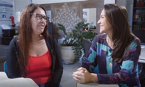 Tatiane Camargo Bate Papo Com Família De Imigrantes Afegãos Mais