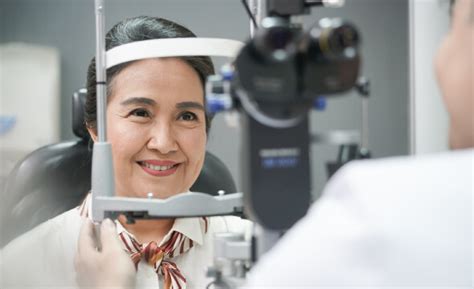 Katarak Di KMN EyeCare Tindakan Layanan Dan Biaya Katarak Di KMN EyeCare