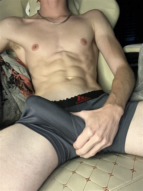 Its As Heavy As My Huge Bulge Looks Rbulges