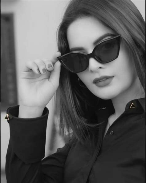 Minal Khan ️ Capelli Capelli Lunghi Taglio