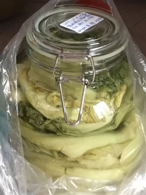 【腌酸菜的做法步骤图，腌酸菜怎么做好吃】彩虹的微笑tn5o下厨房