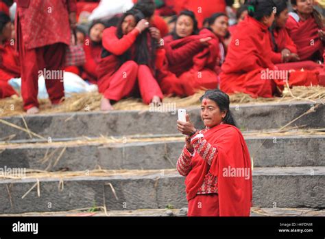 Kathmandu Nepal 27th Jan 2017 Nepalese Hindu Devotees Takes Picture