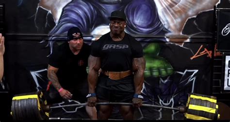 Ifbb Pro Bodybuilder Joe Mackey Crushes 910 Pound Deadlift At Iron Wars Vii