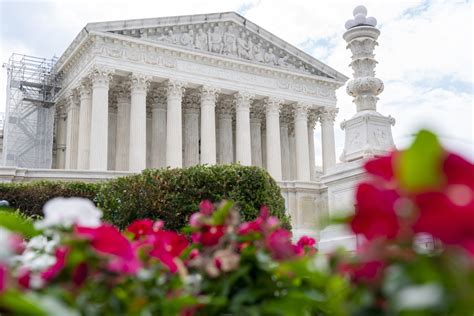 In A 9 0 Ruling Supreme Court Denies State Efforts To Remove Trump