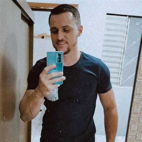 Jefferson Ferreira Jefferson Ferrera Threads Say More