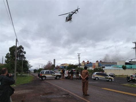 G1 Após Sete Horas Termina Rebelião Na Casa De Custódia De Londrina