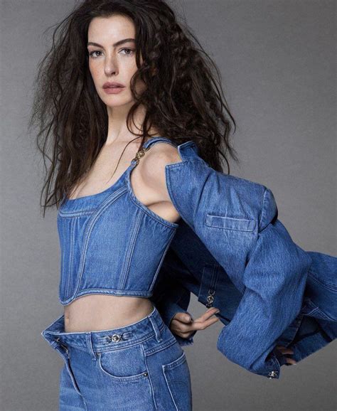 Anne Hathaway R Prettygirls