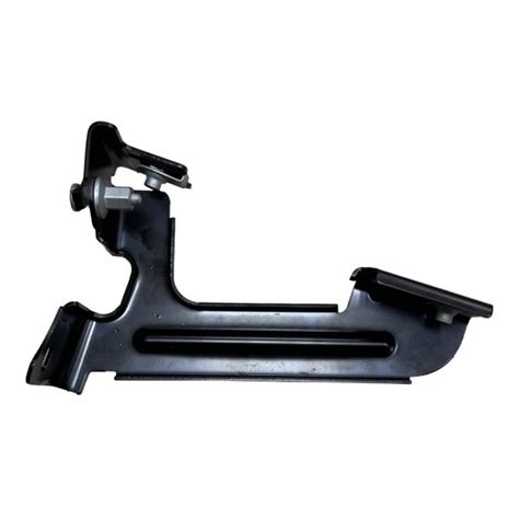 Replace® Gm1032123 Front Lower Driver Side Bumper Mounting Bracket Standard Line