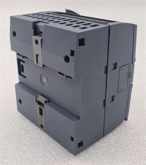Siemens Simatic S7 1200 Cpu 1212c Acdcrly 6es7 212 1be31 0xb0 Module
