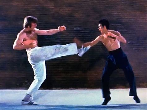 Pin di ANTONIO Vilches su El pequeño Dragón Bruce Lee Arti marziali Arti